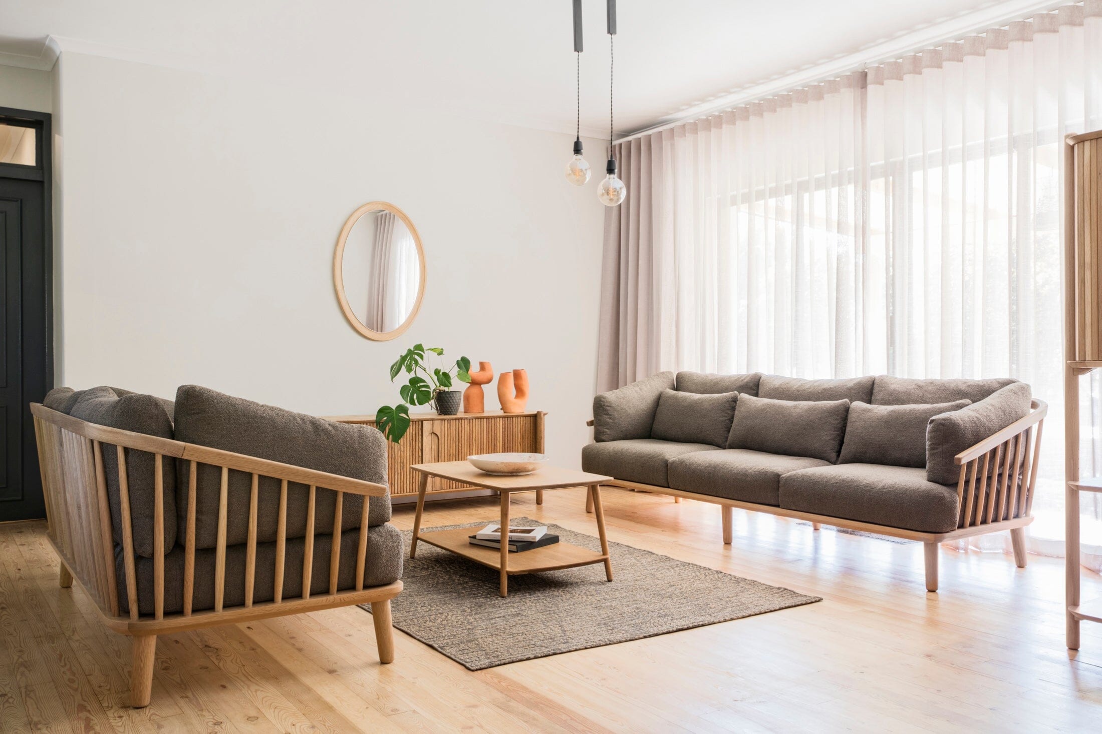 Spindle Couch Single Seater – Houtlander